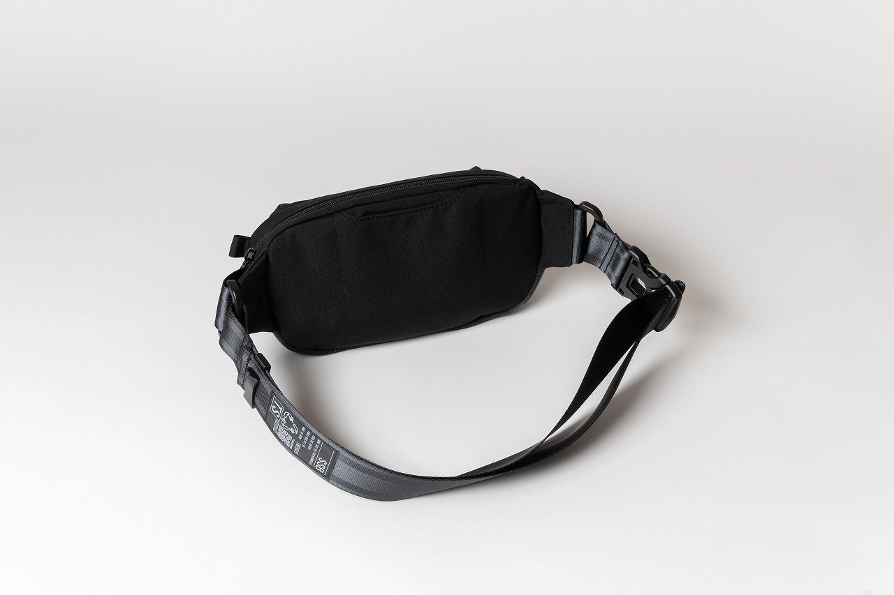 Think Scrap シートベルト端材アップサイクルバッグブランド